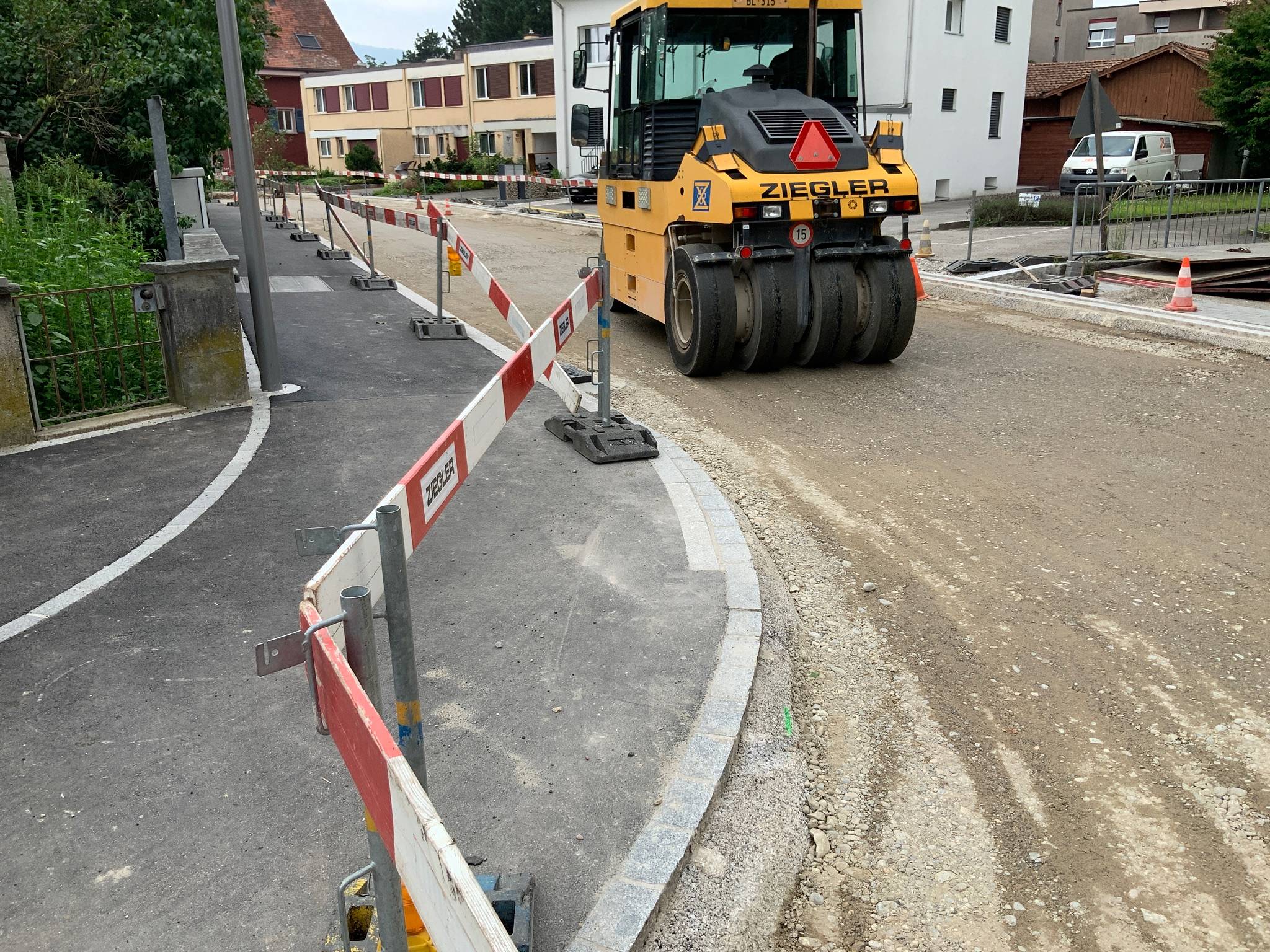 Werkleitungs- & Strassenbau Bottmingerstrasse